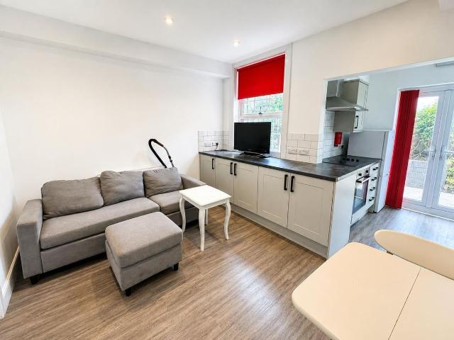Rugby Place, Brighton BN2, 6 bed shared accommodation to rent, £3,250 pcm | PrimeLocation