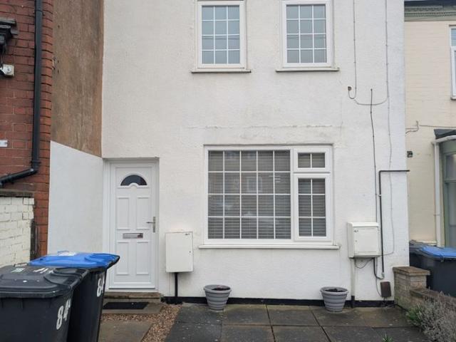Rugby Road, Hinckley, Leicestershire LE10, 1 bed maisonette to rent, £625 pcm | PrimeLocation