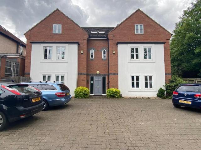 Rugby Road, Leamington Spa CV32, 2 bed flat to rent, £1,250 pcm | PrimeLocation