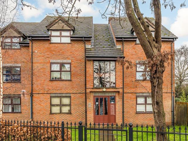 Rugby Road, Twickenham TW1, 1 bed flat to rent, £1,550 pcm | PrimeLocation