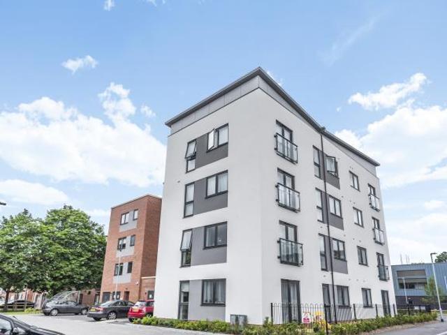 Ruhemann Street, Reading, RG30 2 bed flat to rent £1,450 pcm £335 pw