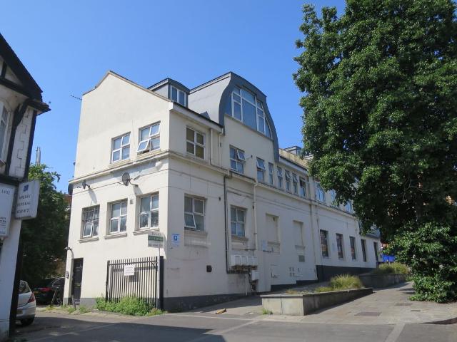 Ruislip Road East, Greenford UB6, 1 bed flat to rent, £1,250 pcm | PrimeLocation