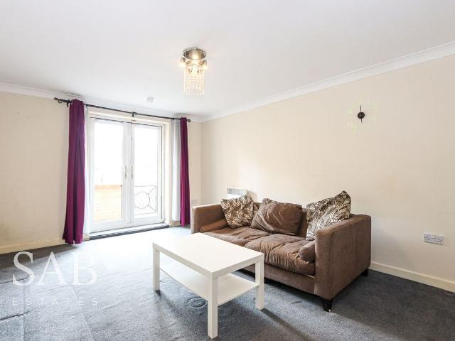 Ruislip Road East, Greenford UB6, 1 bed flat to rent, £1,500 pcm | PrimeLocation