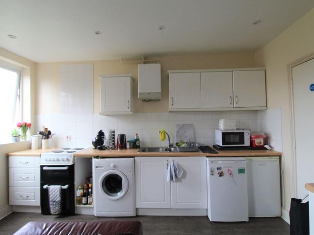 Rupert Road, Guildford GU2, 5 bed semi detached house to rent, £3,500 pcm | PrimeLocation