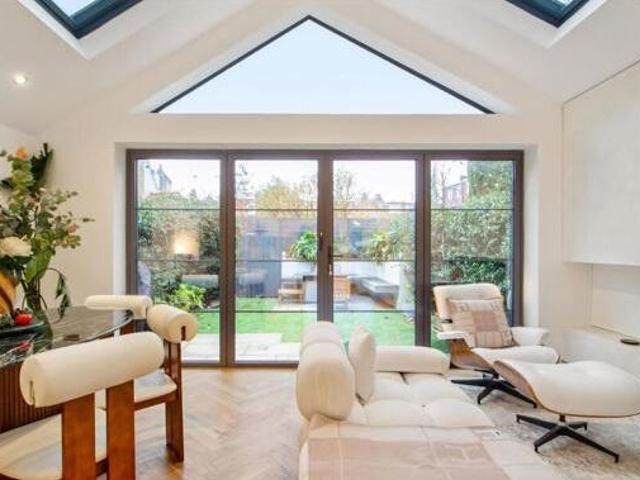 Rusthall Avenue, London, 4 Bedroom Terraced