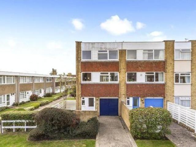 Rustington, Fittleworth Garden, Littlehampton, 3 Bedroom End