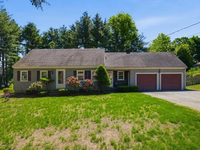 Rustic Ln, Plaistow, Home For Sale