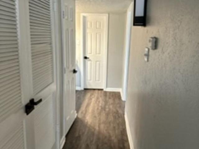 Rustic Ridge 1 Bedroom Apartment for Rent at 3005 W Walnut Hill Ln, Irving, TX 75038