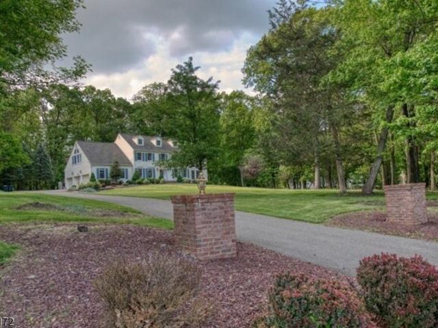Rustic Trl, Raritan, Home For Sale