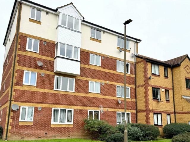 Ruston Road, London SE18, 1 bed flat to rent, £1,450 pcm | PrimeLocation