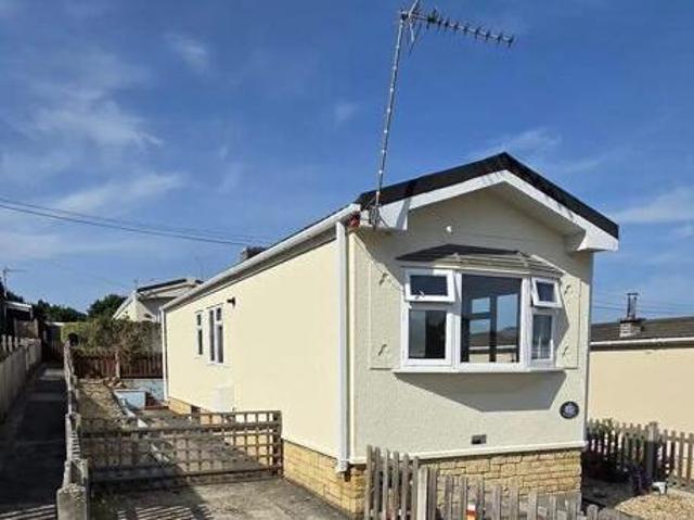Rustywell Park, Yeovil, 1 Bedroom Park