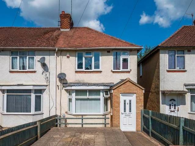 Ruscote Avenue, Banbury OX16, 3 bed semi detached house to rent, £1,450 pcm | PrimeLocation