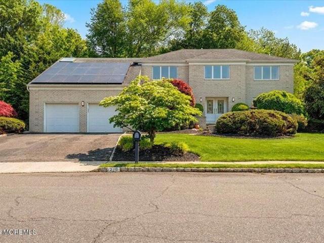 Ruset Ln, Farmingdale, Home For Sale