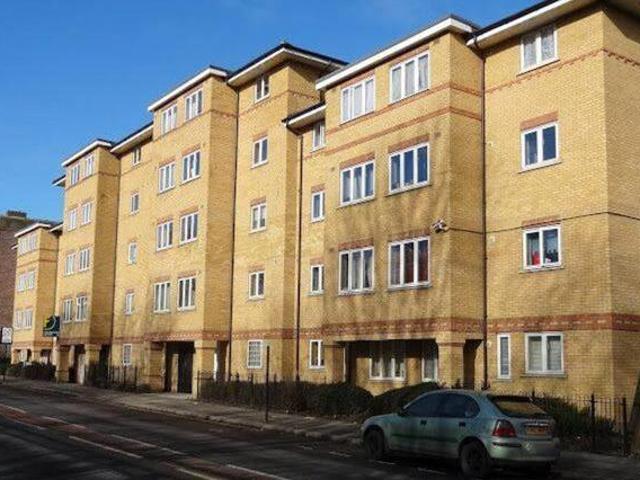 Rush Grove Street, Centurion Court Rush Grove Street, 2 Bedroom Flat