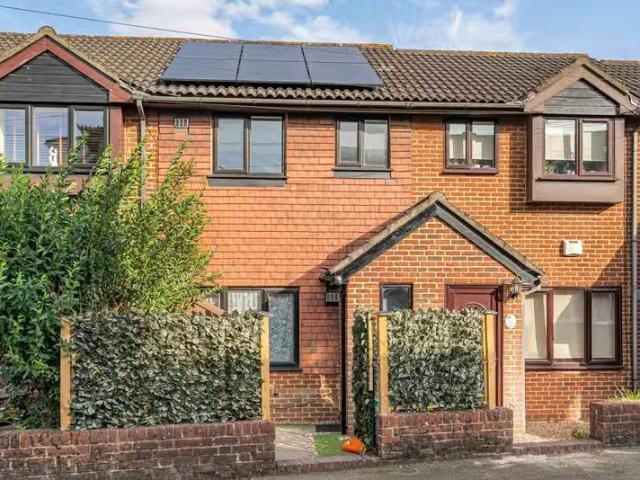 Rusham Road, Egham, Surrey, TW20 9LS