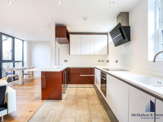 Rushgrove Mews, Rushgrove Street SE18, 3 bed semi detached house to rent, £3,495 pcm | PrimeLocation