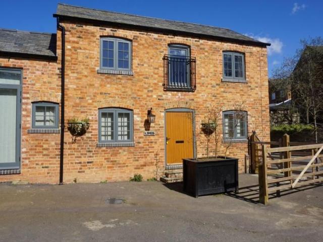 Rushden Road, Wymington NN10, 2 bed cottage to rent, £1,200 pcm | PrimeLocation