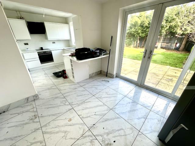Rushdene Close,UB5