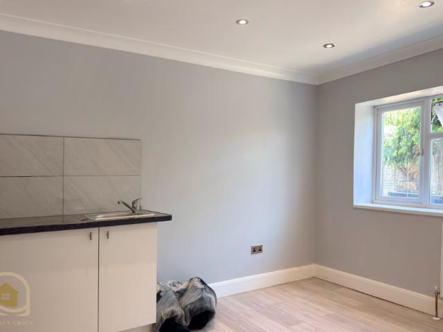 Rushdene Close, Northolt UB5, Studio to rent, £800 pcm | PrimeLocation
