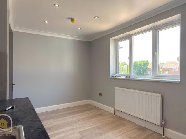 Rushdene Close, Northolt UB5, Room to rent, £1,000 pcm | PrimeLocation