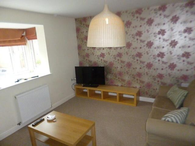 Rushes Close, Beeston, NG9 2AS