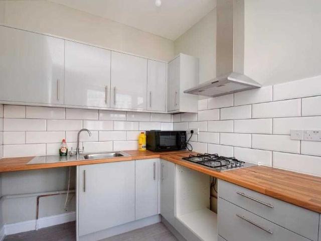 Rushey Green, Catford SE6, 1 bed flat to rent, £1,200 pcm | PrimeLocation