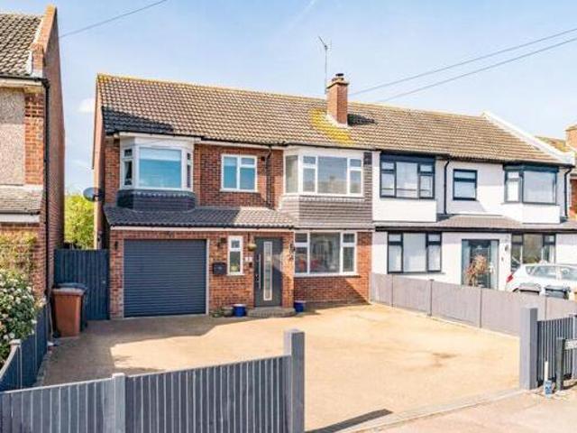 Rushfield Road, Ware, 4 Bedroom Semi detached