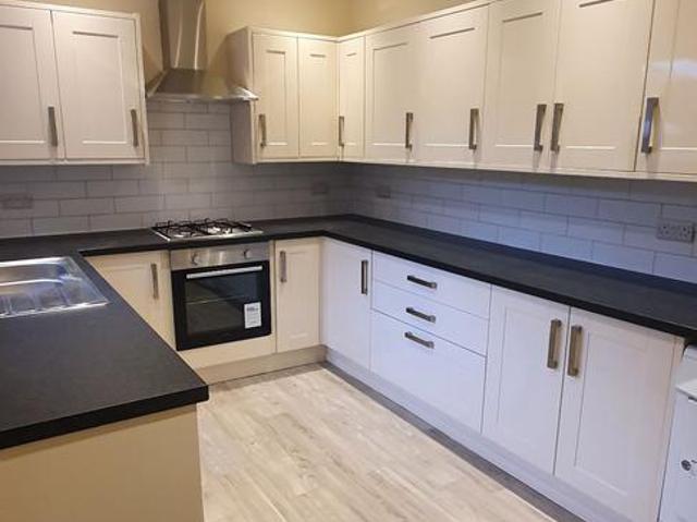 Rusholme Place, Manchester 5 bed semi detached house to rent £2,925 pcm £675 pw