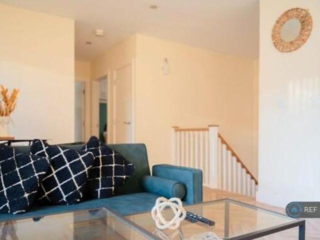 Rushley Way, Reading, 2 Bedroom Detached