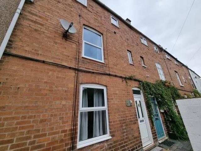 Rushmore Terrace, Leamington Spa 2 bed townhouse to rent £1,225 pcm £283 pw