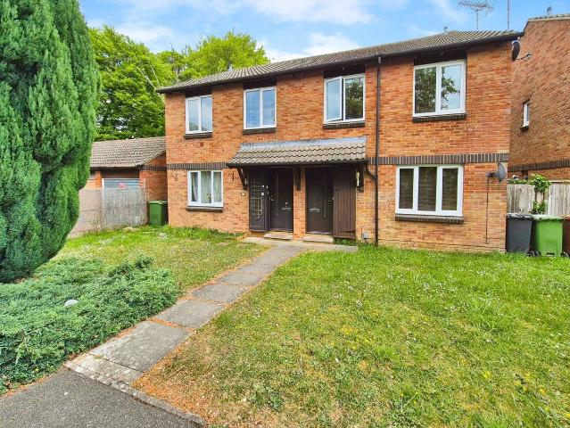 Ruskin Close, Basingstoke RG21, 1 bed maisonette to rent, £950 pcm | PrimeLocation