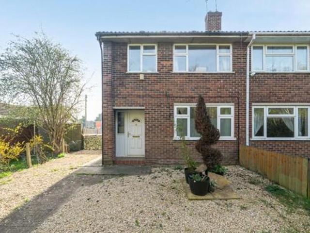 Ruskin Avenue, Stratton St Margaret, 3 Bedroom End