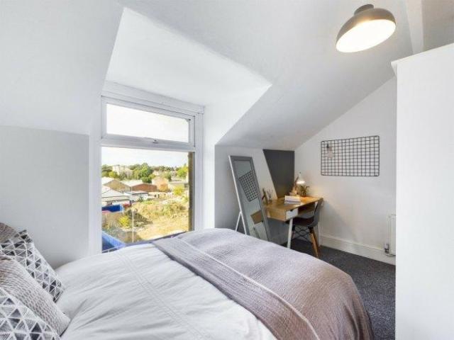 Ruskin Avenue 7 bed house share to rent £5,061 pcm £1,168 pw