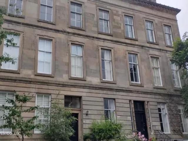 Ruskin Lane, Glasgow, G12 8DZ, United Kingdom | 3 bed apartment for rent #167610212 | Rentberry
