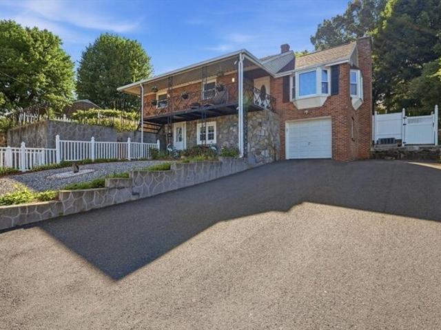 Ruskin St, Chicopee, Home For Sale