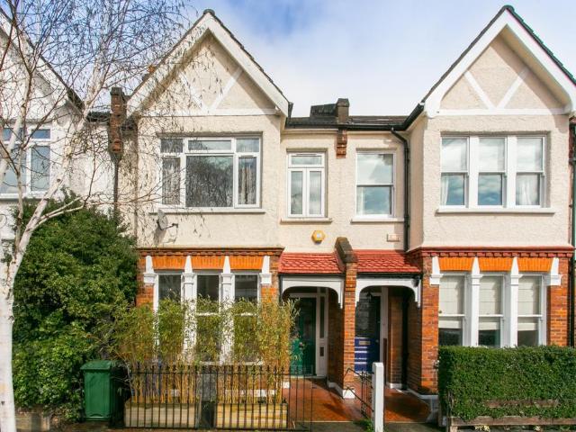 Ruskin Walk London SE24 4 bed terraced house to rent £5,250 pcm £1,212 pw