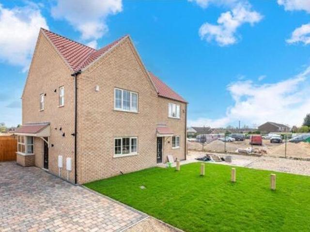 Ruskington, Coteland Road, Sleaford, 3 Bedroom Semi detached