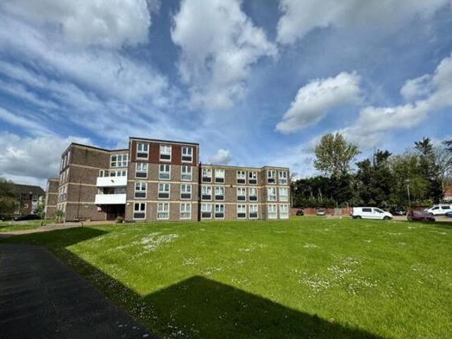 Rusper Close, Stanmore, 2 Bedroom Apartment