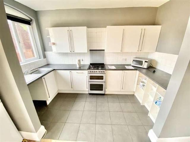 Russel Rise, Luton, LU1