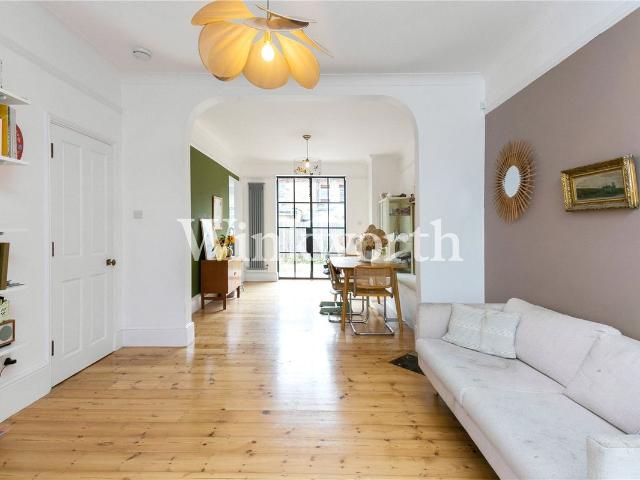 Russell Avenue, London N22, 3 bed terraced house to rent, £2,500 pcm | PrimeLocation