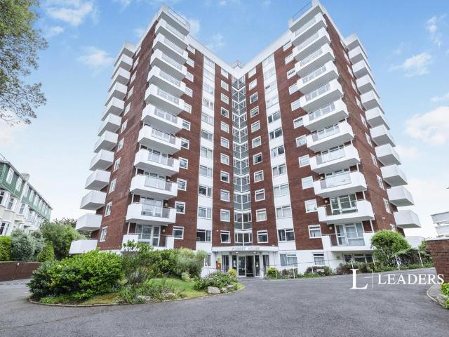 Russell Cotes Road, Bournemouth. 3 bed flat to rent £1,695 pcm £391 pw