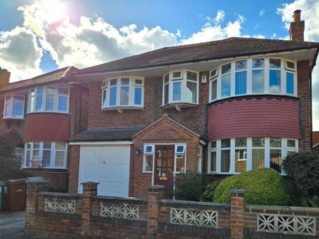 Russell Crescent, Nottingham, 4 Bedroom Detached