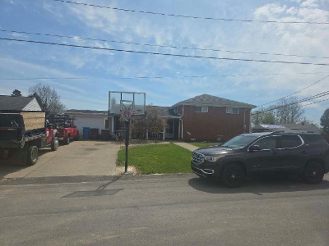 Russell Dr