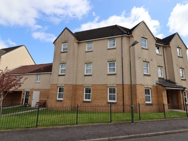 Russell Place, Bathgate EH48, 2 bed flat to rent, £925 pcm | PrimeLocation
