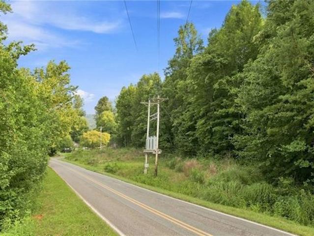 Russell Gap Rd, Moravian Falls, NC 28654