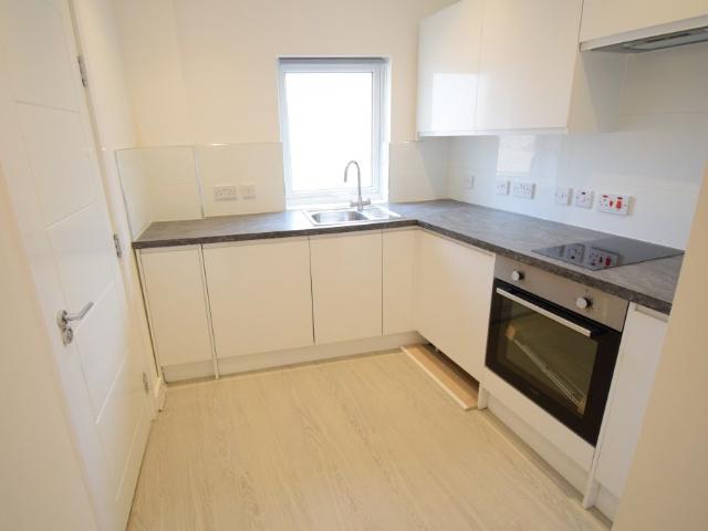 Russell Gardens, London NW11, Studio to rent, £1,150 pcm | PrimeLocation