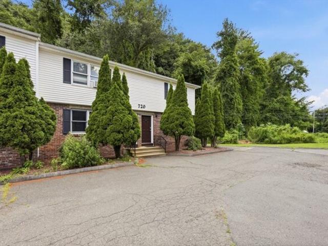 Russell Rd Apt C, Westfield, Condo For Sale