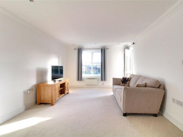 Russell Road, Basingstoke, Hampshire, RG21