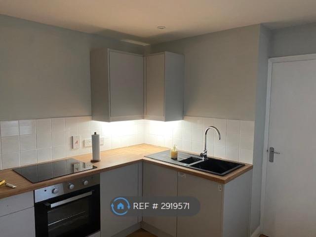 Russell Road, Felixstowe IP11, 1 bed flat to rent, £815 pcm | PrimeLocation