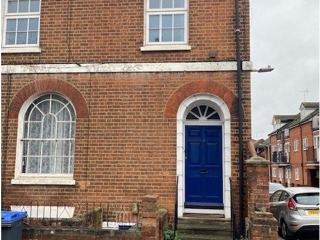 Russell St, Reading RG1, 2 bed flat to rent, £1,400 pcm | PrimeLocation